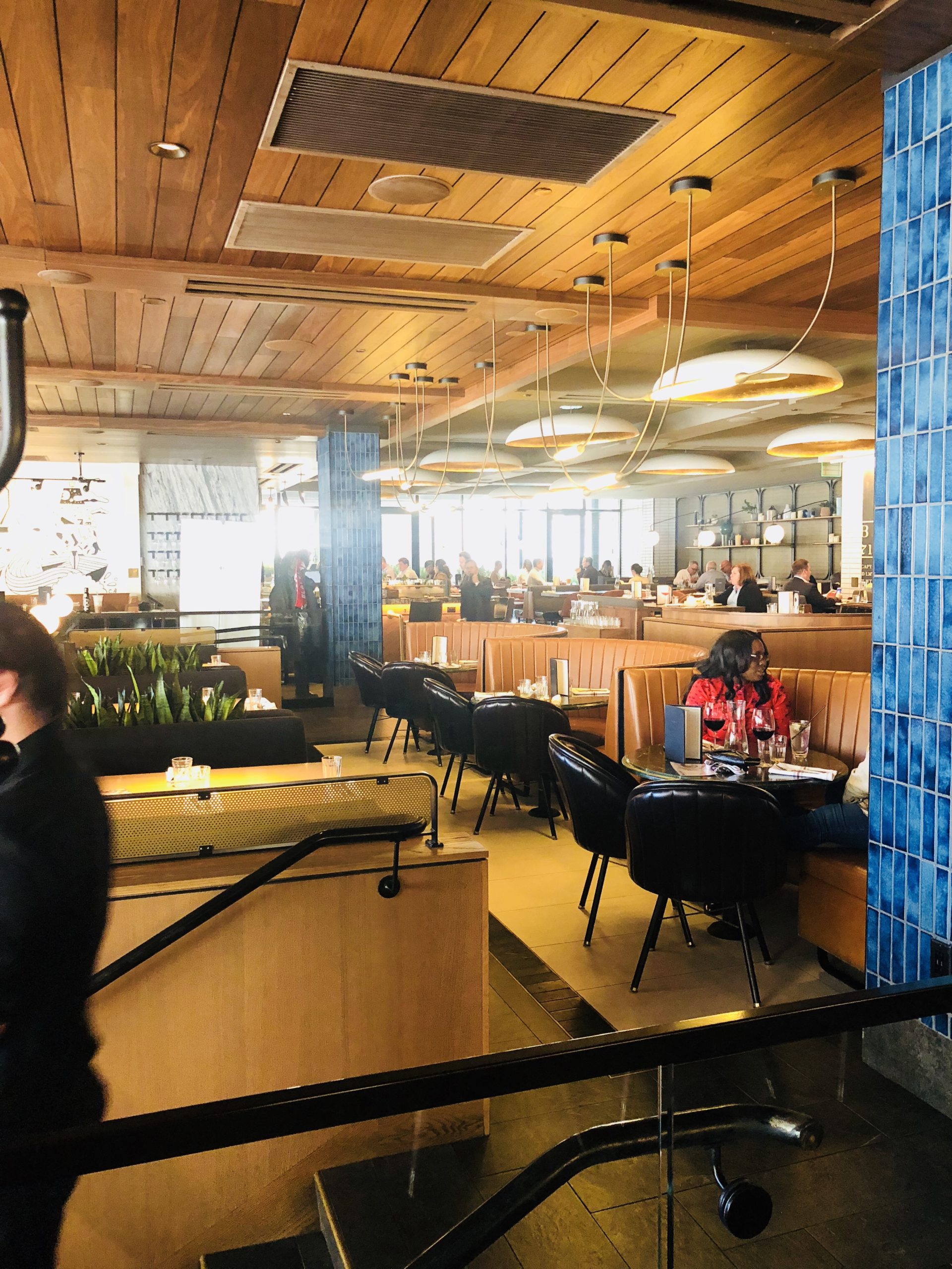 Earls Prudential Restaurant Review (Boston, MA) - The Hungry Mouse